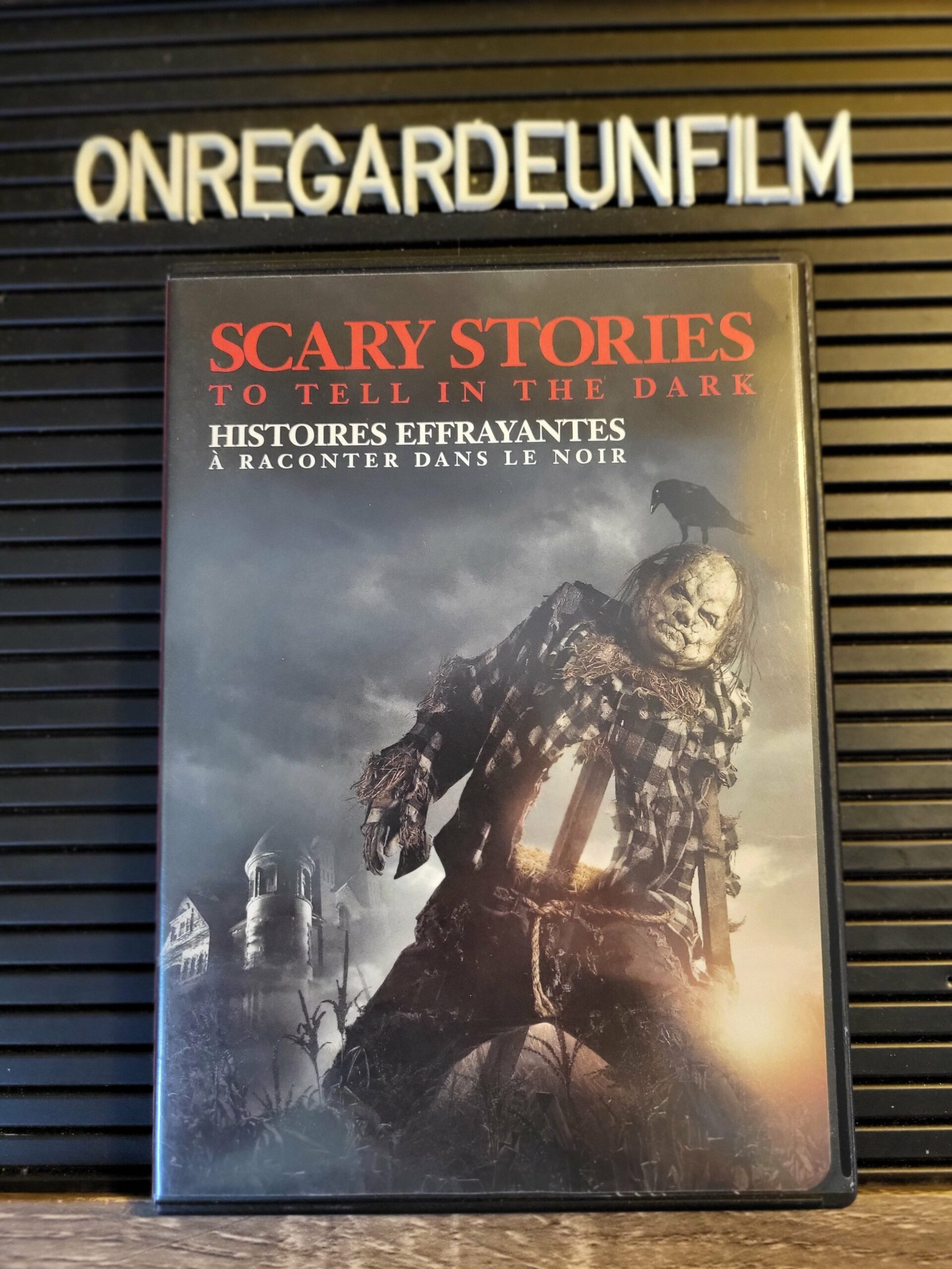 Histoires Effrayantes à Raconter dans le Noir / Scary Stories to Tell ...