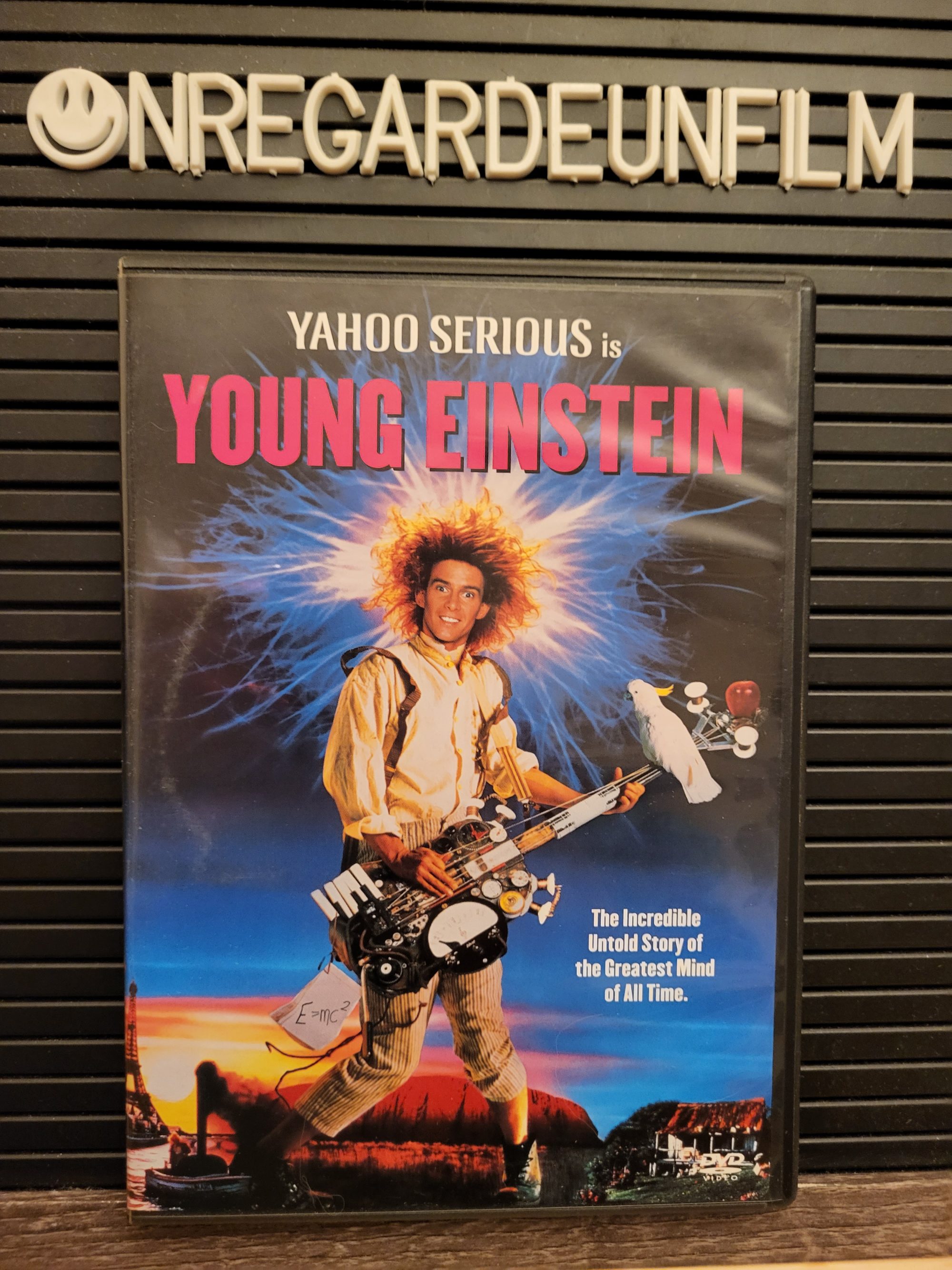 Le Jeune Einstein / Young Einstein (1988) - Boutique Ciné-Dvd